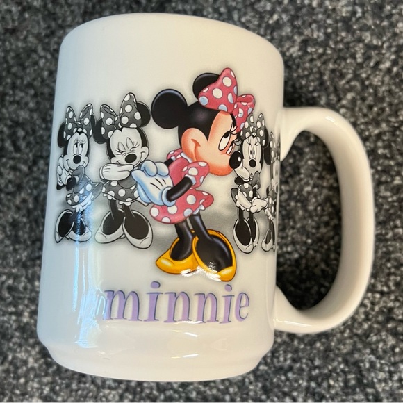 Disney | Kitchen | Walt Disney Minnie Mouse Mug Large Cup | Poshmark